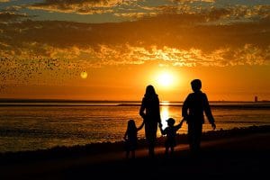 Is moving to the beach a good idea? Pros and cons of living in a beach town